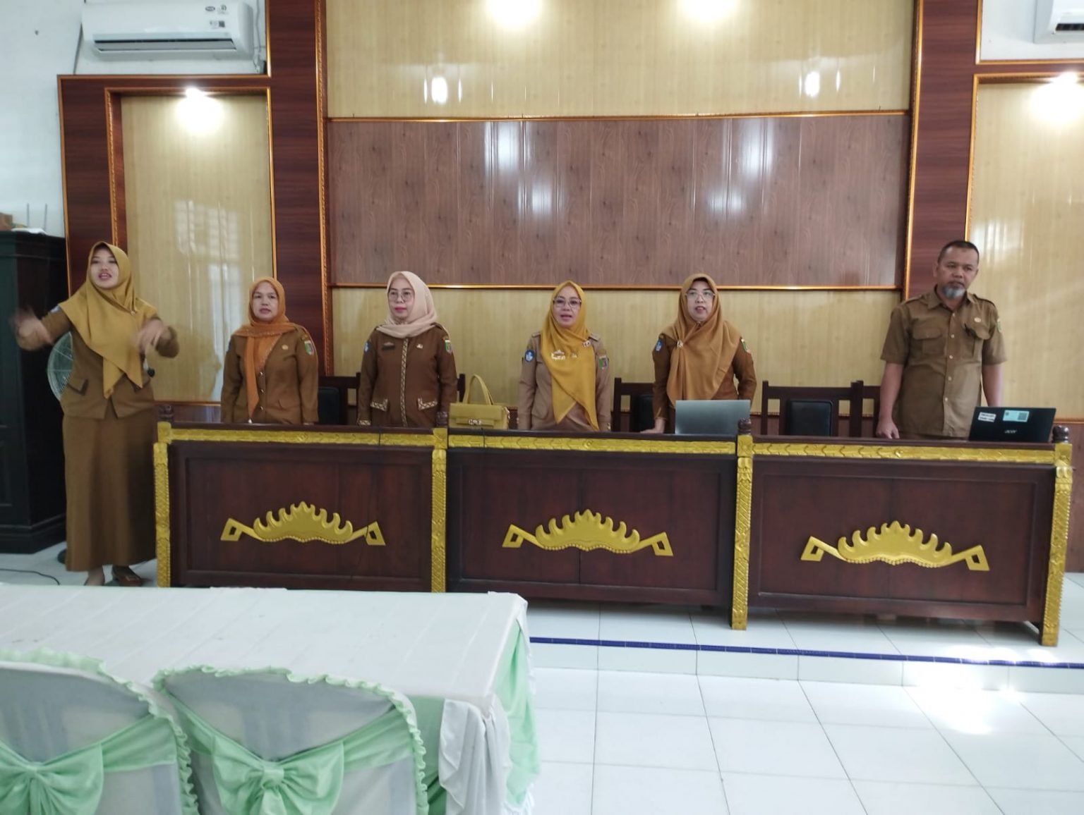 SMA Negeri 1 Kotabumi Gelar Rapat Dinas Evaluasi Pembelajaran dan Pembagian Tugas Guru untuk ...